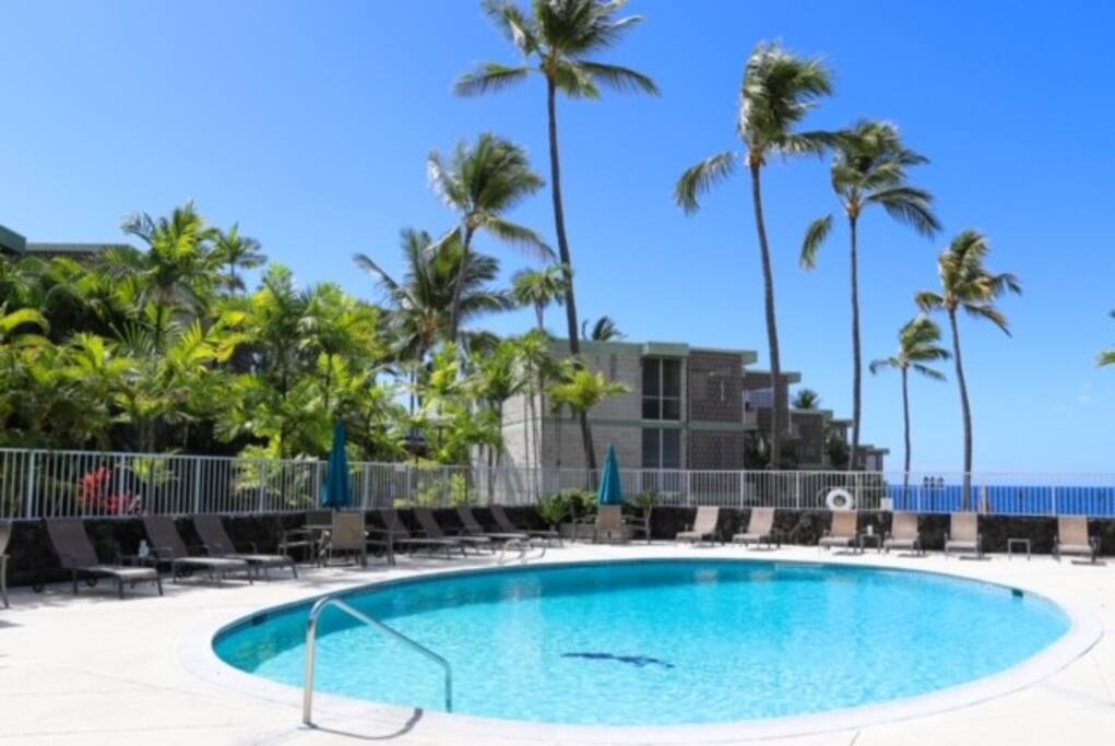 Private Lanai And Scenic Pool Access - Stunning Oceanfront Retreat - Kailua-Kona, HI
