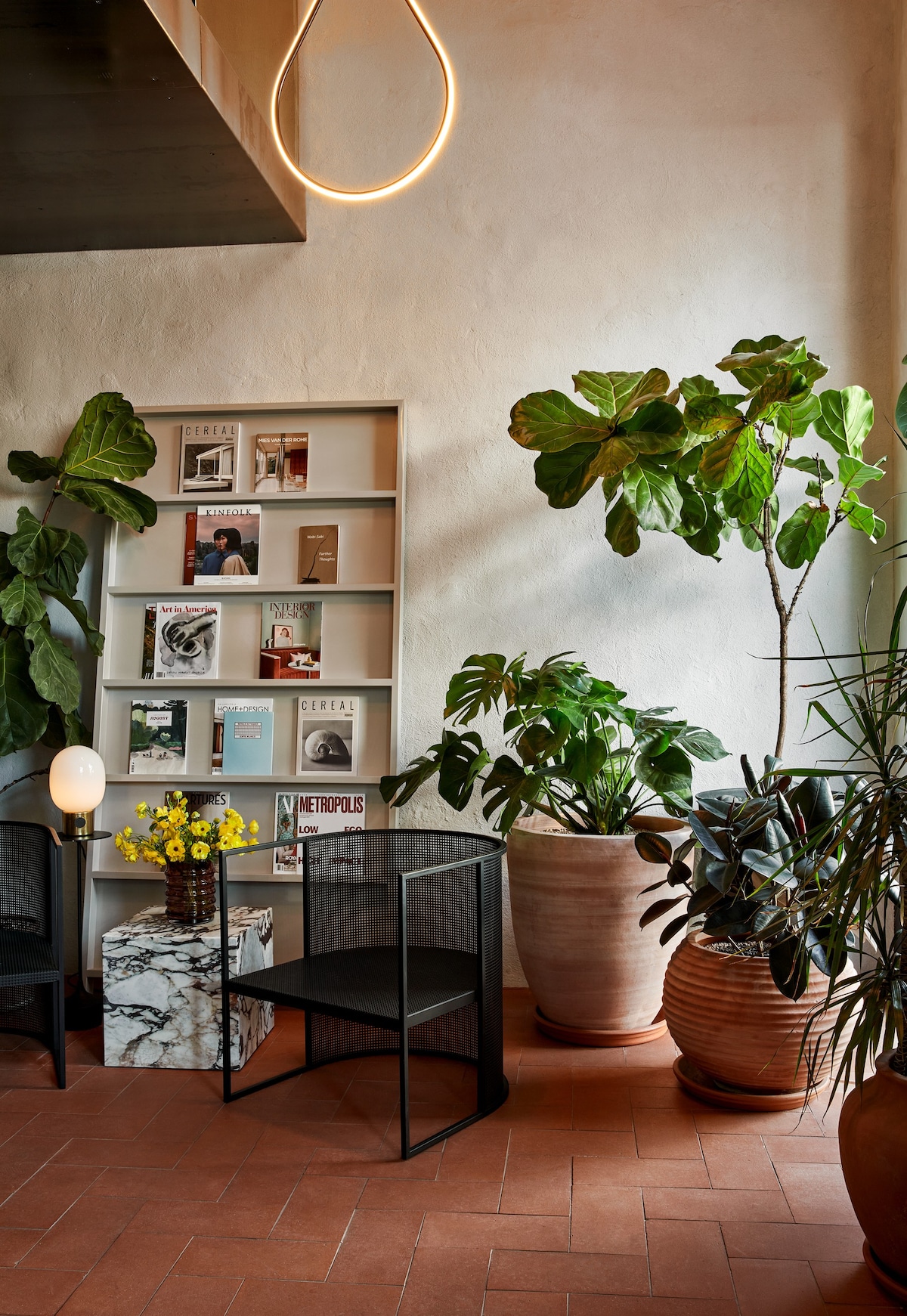 Extrados Loft King Suite | Philadelphia | Archway