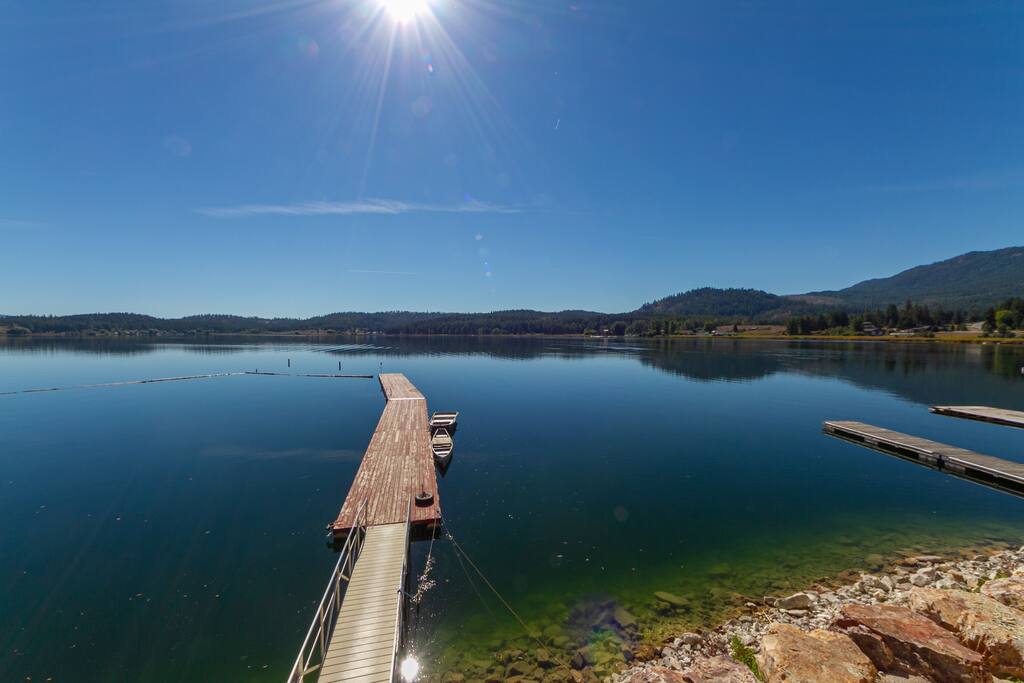 Beautiful Triplex Unit With Spectacular Lake View! | Valley | Waitts ...