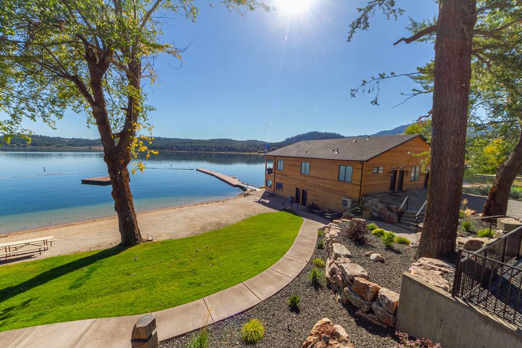 Wonderful Triplex Unit With Spectacular Lake View! | Valley | Waitts Lake RV Resort and Cabins