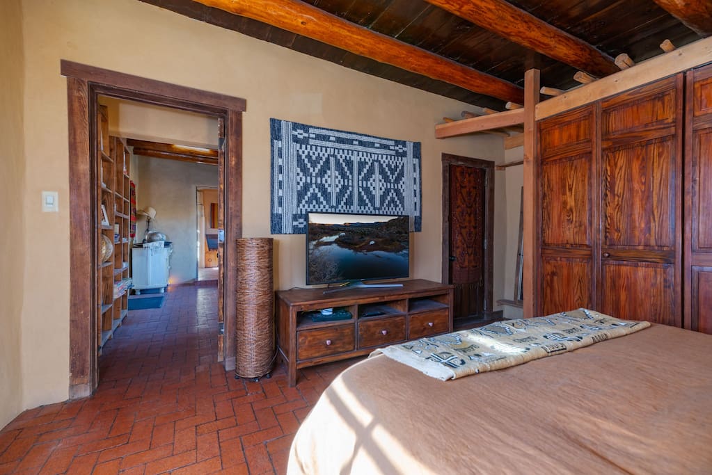 Charming Adobe Casita With Private Courtyard - Delightful Retreat - Santa Fe, NM