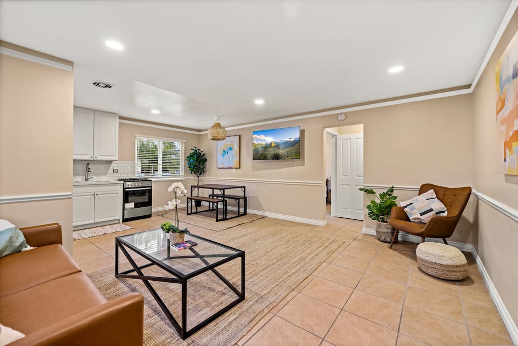 Surf Station #1 | 1br Walk To Beach & Funk Zone - Santa Barbara, CA