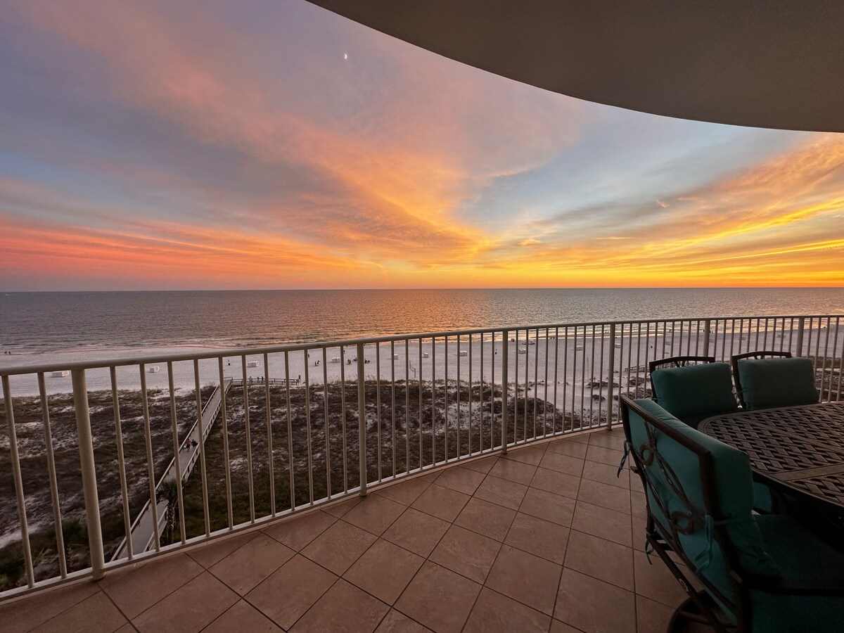 Oceanfront Gem with Hot Tub & Ocean View|Sleeps 12 | Orange Beach ...