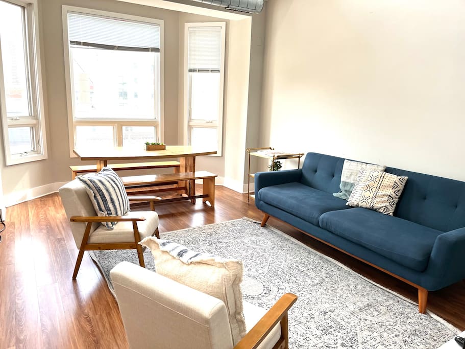 Beautiful Unit Chi In Prime River North - Top Floor - Gold Coast - Chicago