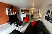 Breathtaking Strip Views And Two Pools - Elegant Oasis Retreat - Las Vegas