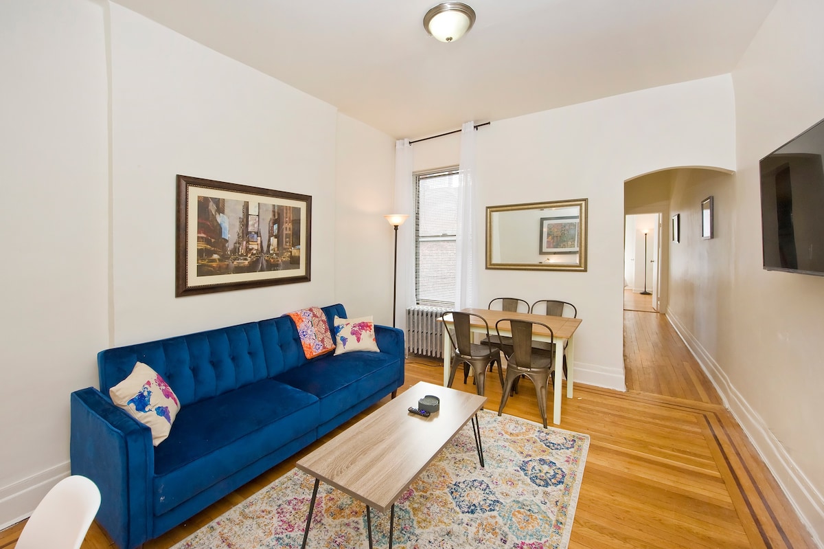 The Beacon II • Vibe 8605 | Book Direct Here