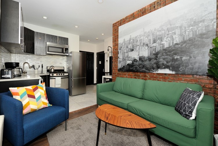 The Ideal VIII • Vibe 8694 | Book Direct Here